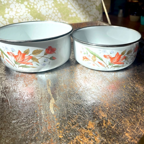 Dining | Vintage Enamelware Nested Bowls Orange Lily Print Two Bowls ...